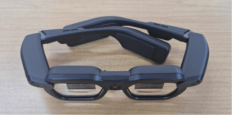 NTTコノキューデバイスの新XRグラス「MiRZA」実機体験レビュー！ - WebAR Lab - WebARの最新情報がわかるメディア